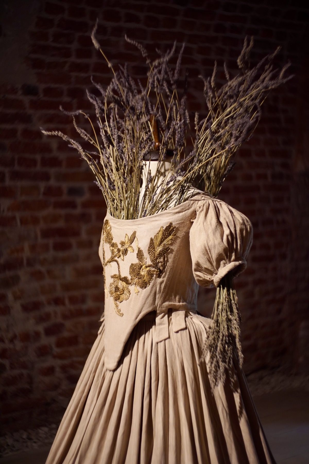 Plague Dress - Anna Dumitriu